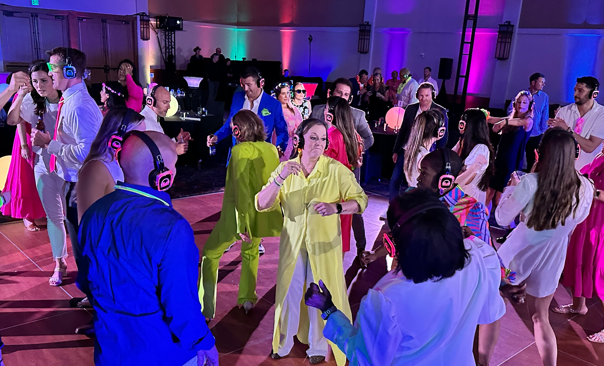 SILENT DISCO DANCE PARTY EXPLAINED